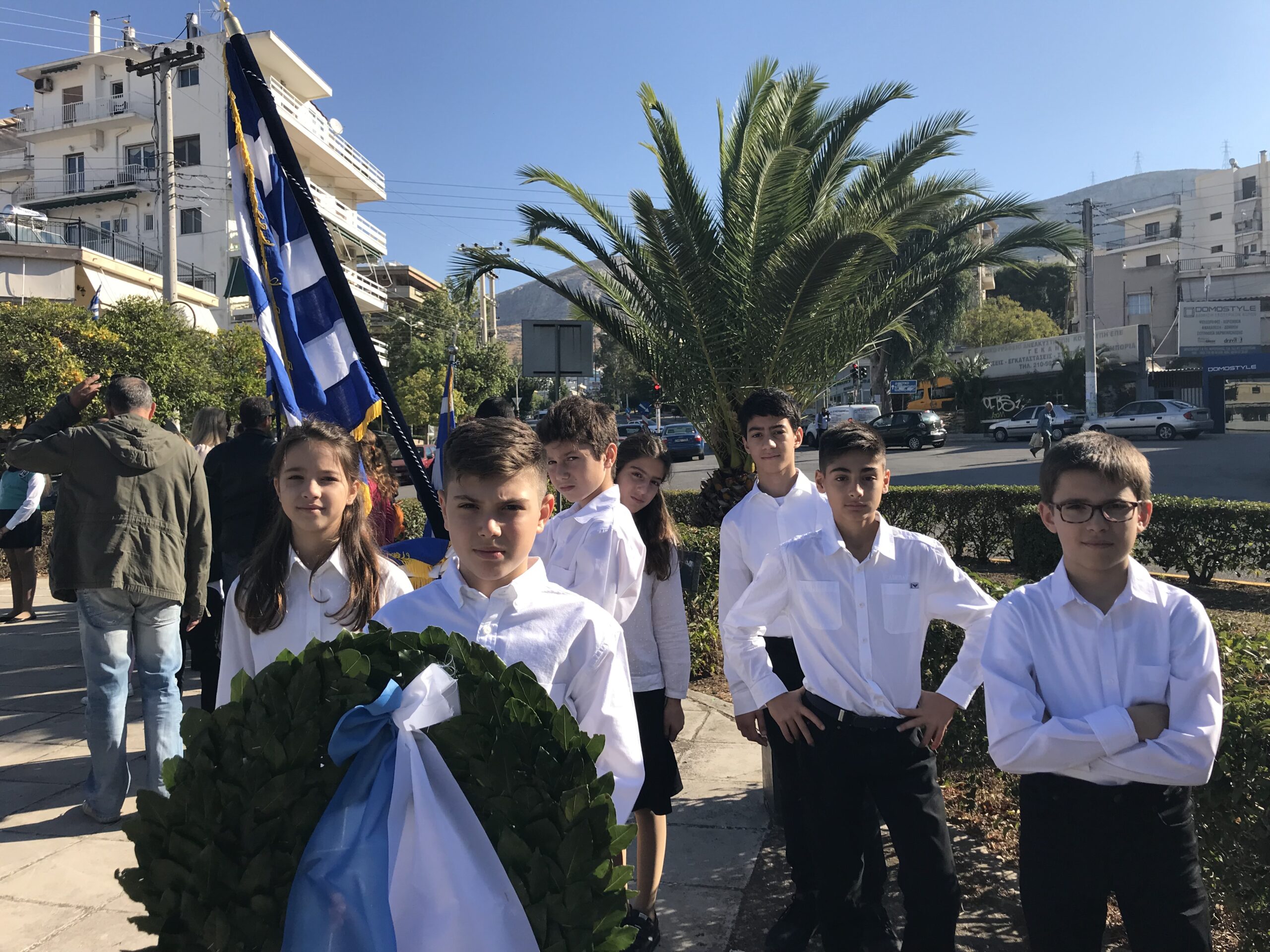 Κατάθεση στεφάνου από τους μαθητές μας ⋆ Neue Schule Athen